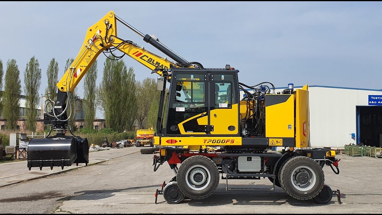 All-new COLMAR T7000FS featuring the patented eXtra cab - YouTube