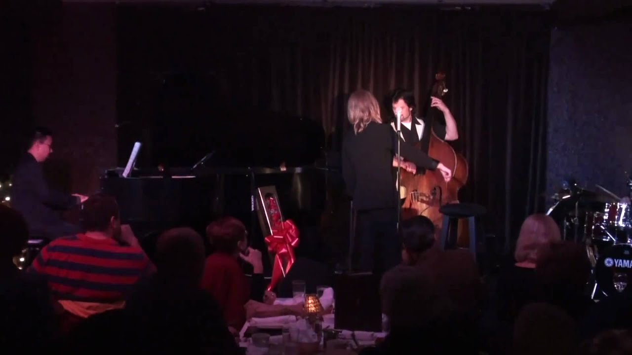 Jules Day - on stage - YouTube