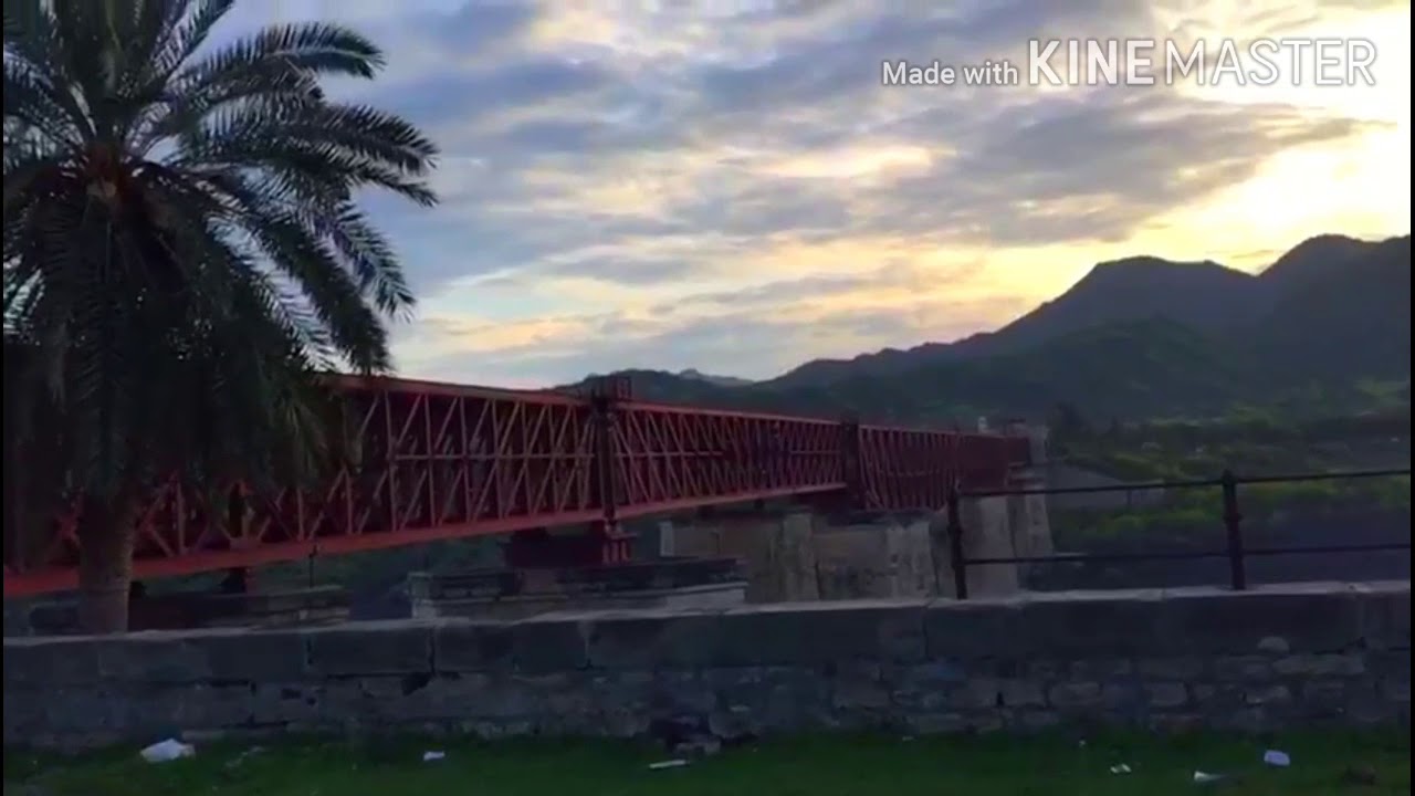 The old Attock Bridge - YouTube