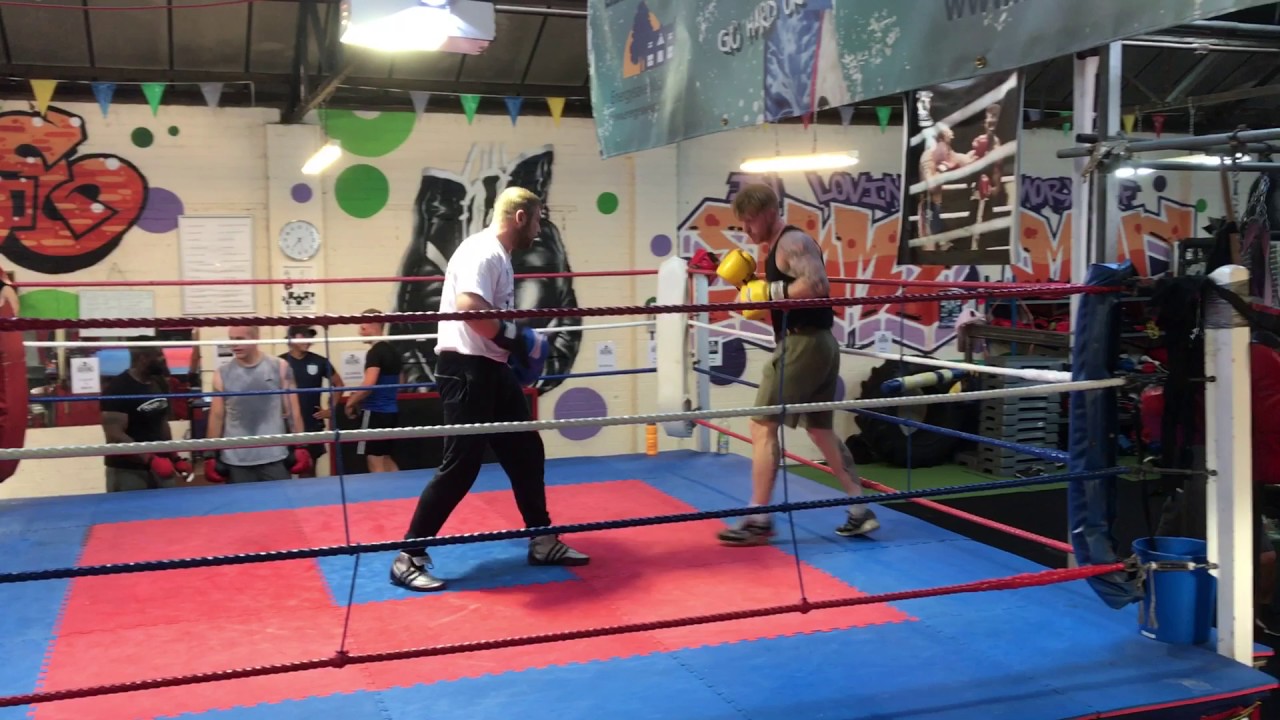 Toe 2 Toe boxing & mma academy coventry, bare knuckle boxer sparring ...