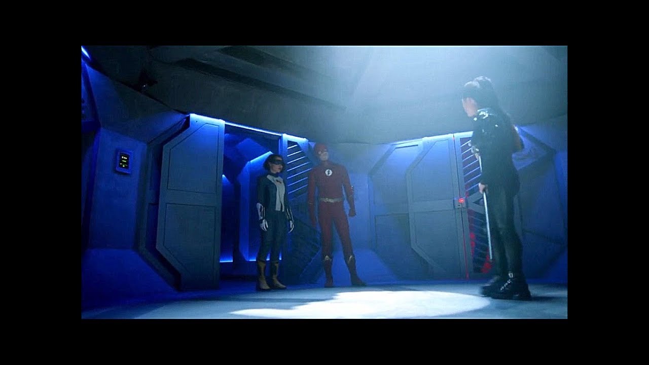 La Bruja del Clima ataca la prisión Iron Heights - Flash, XS - THE ...