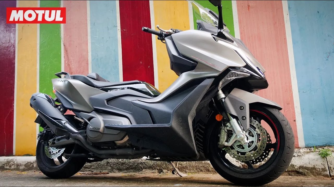 Kymco AK550 Premium - YouTube