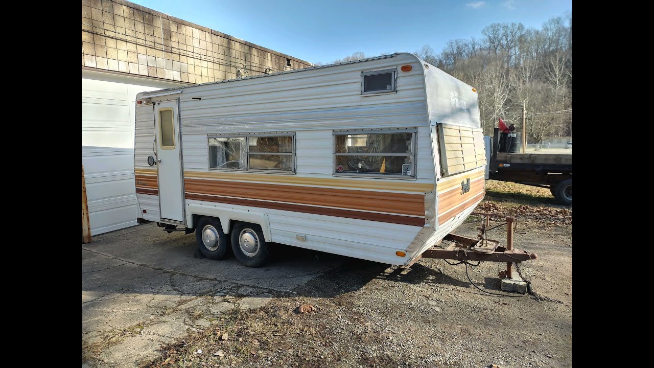 Check out this FREE camper I got on Marketplace! - YouTube