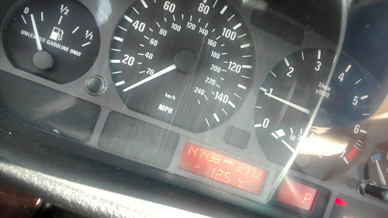 BMW E46 325i cold start - YouTube