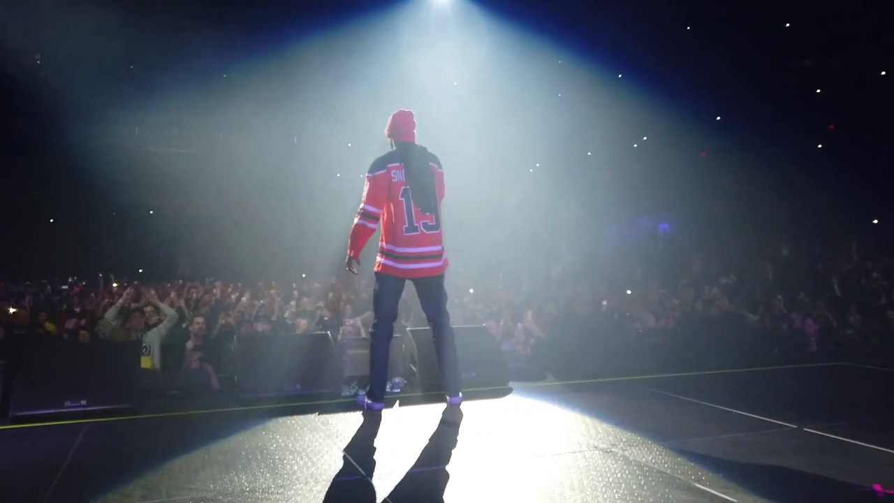 Snoop on Stage in Edmonton, Canada - YouTube