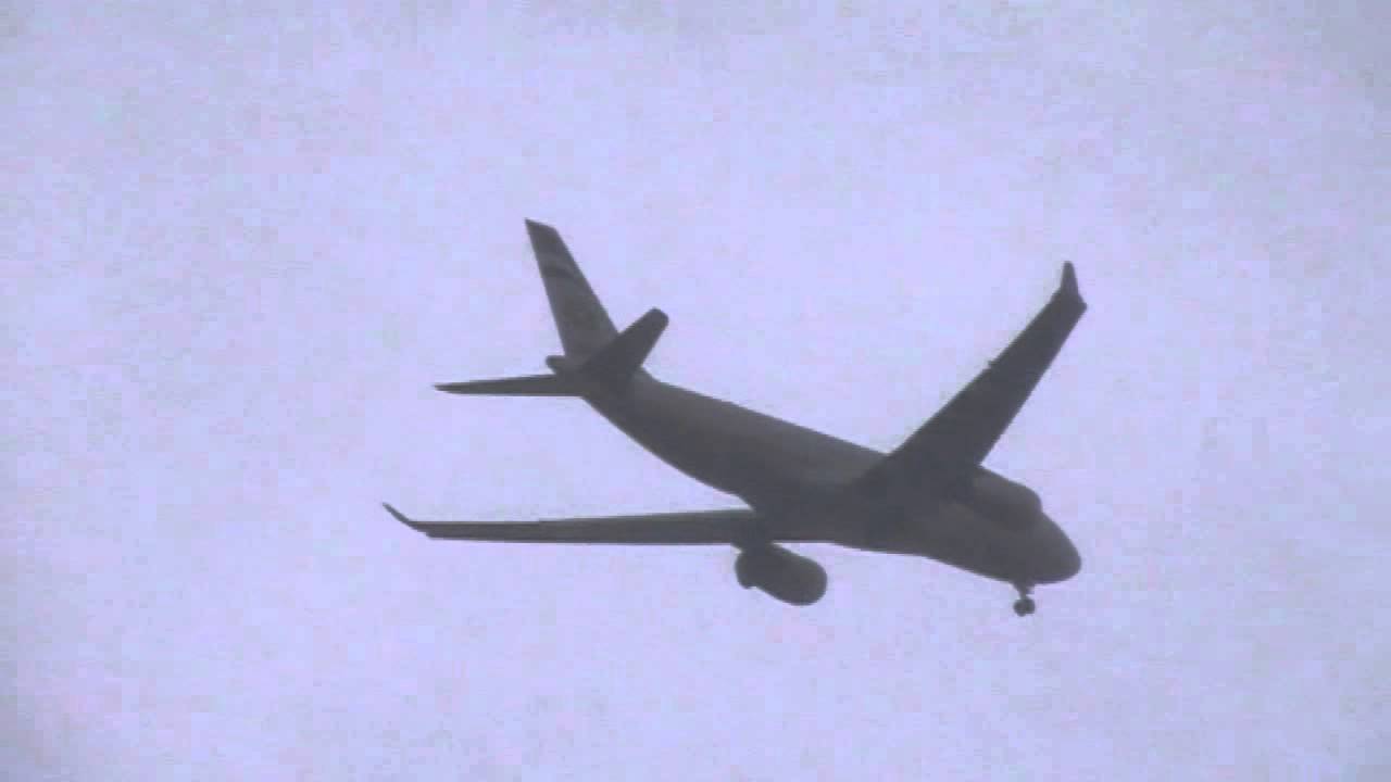 Etihad A330 A6-EYP On EY21 Flying Over Stockport Heading To Manchester ...