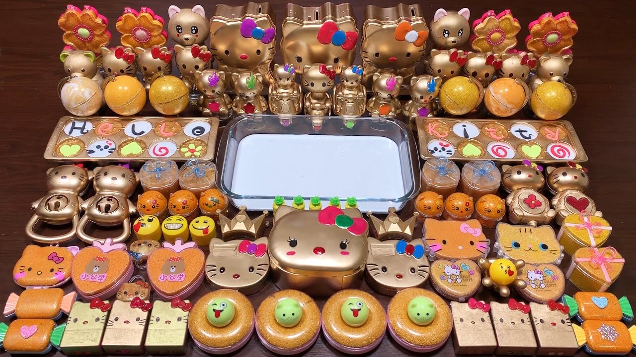 SERIES SPECIAL GOLD HELLO KITTY - Mixing Random Things Into Glossy ...