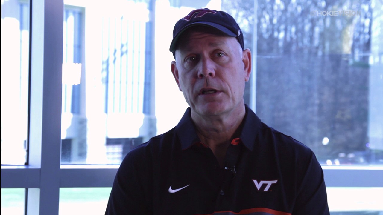 Track and Field Season Preview: Pole Vault - YouTube