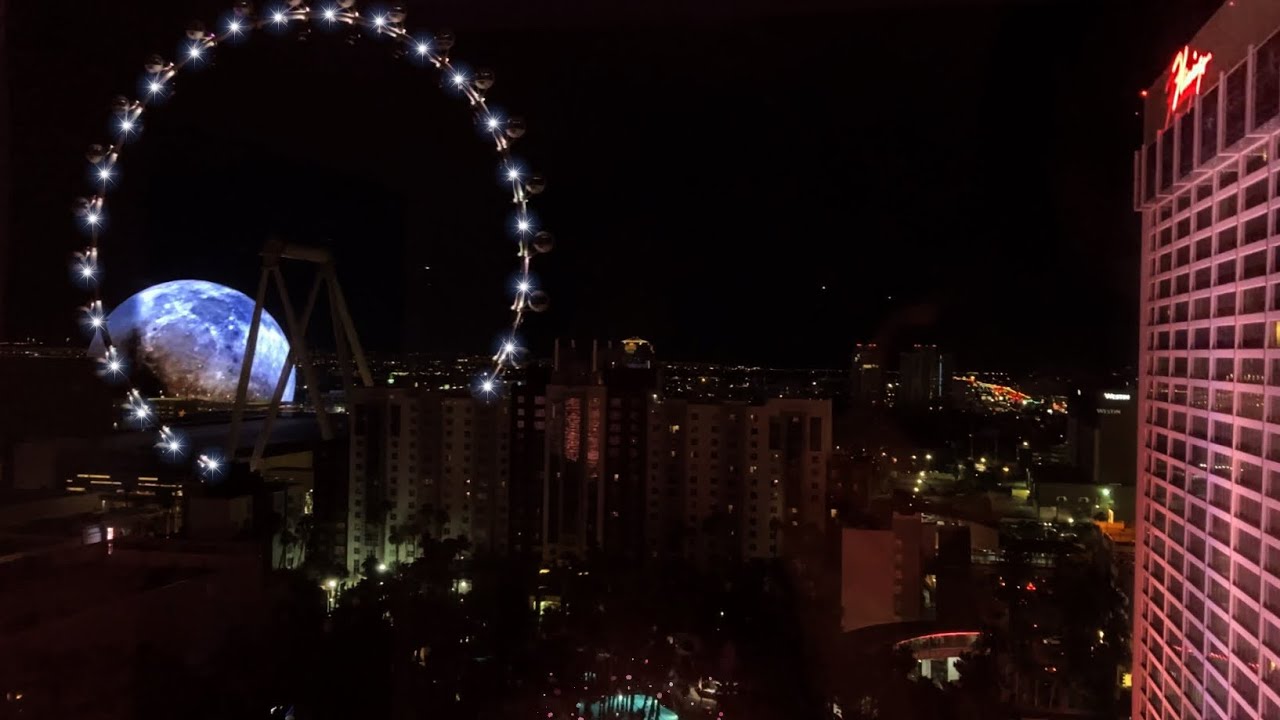 FLAMINGO LAS VEGAS | TWO QUEENS ROOM | HIGH ROLLER VIEW😍 - YouTube