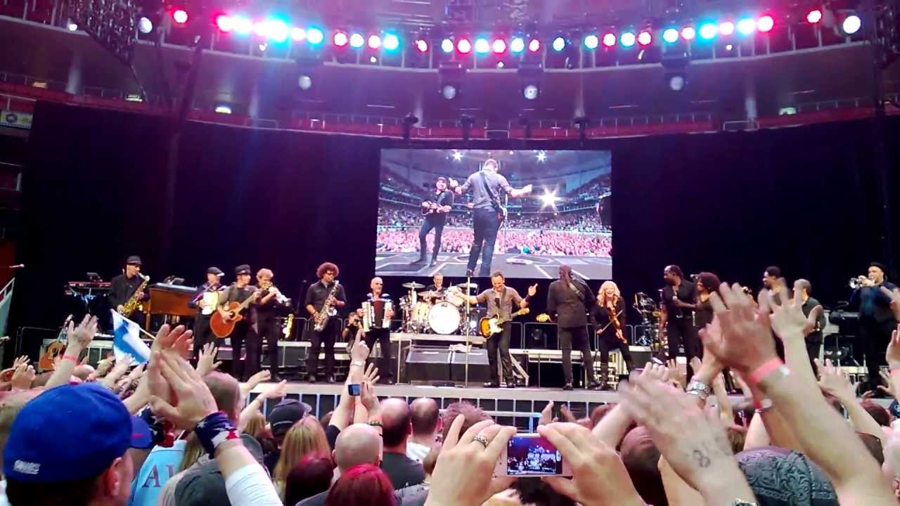 Bruce Springsteen - American Land, live 8.5.2013 Turku, Finland - YouTube