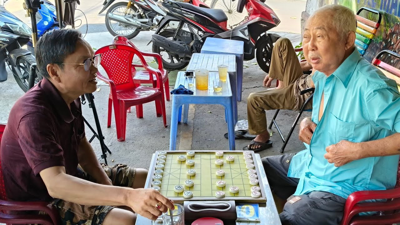 (Cờ Tướng)Chú Việt Xích Lô vs Anh Cẩm Đại Chiến (Chinese Chess) Uncle ...