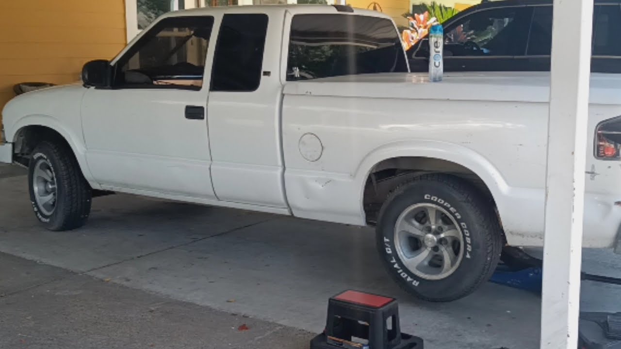 2000 Chevrolet S10 How To Install A Leaf Spring On The Rear How To 2000 Chevrolet S10 How To Install A Leaf Spring On The Rear How To