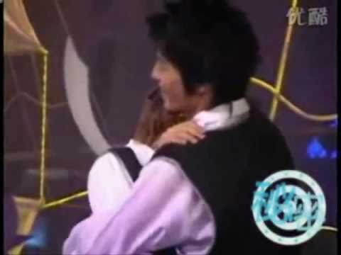 Eunhyuk and Donghae hugging ♥ - EunHae