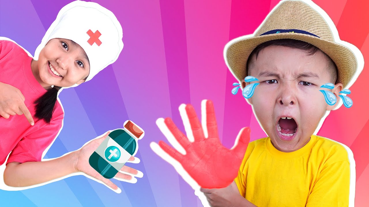 Boo Boo Ambulance Song 🚑 | Doctor Nursery Rhymes | LouLouKids TV - YouTube