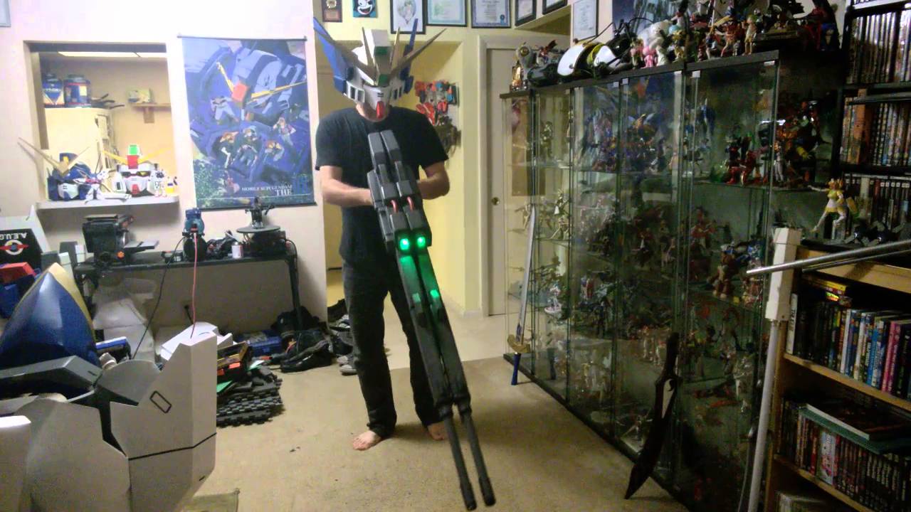 Gundam Wing Zero Custom Cosplay - Buster Rifle - YouTube