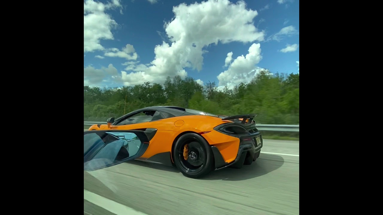 Aventador SVJ races Modded Mclaren 600LT Spider - YouTube