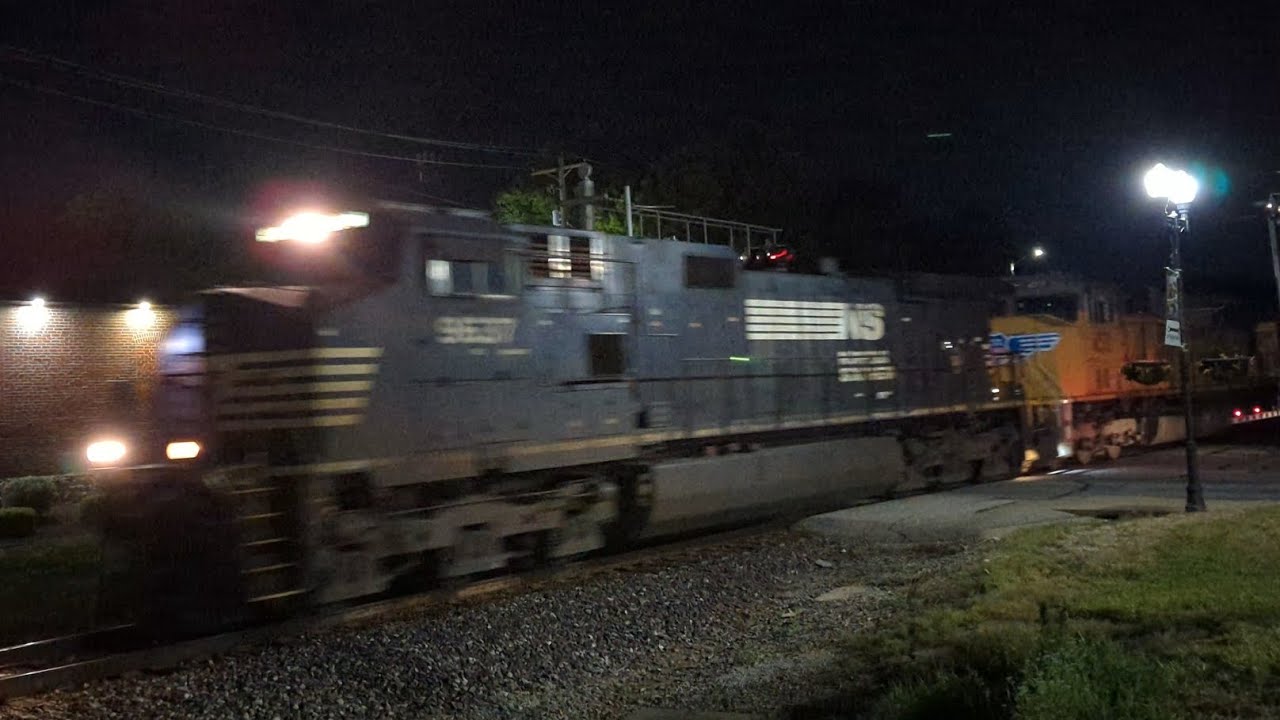 NS 308 With 9637 In The Lead - YouTube