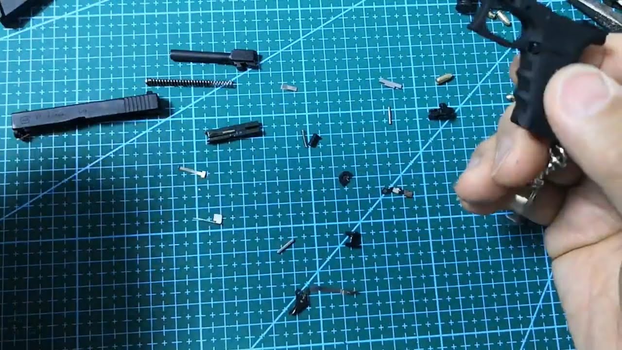 Alloy Empire Glock 17 1:3 Scale Complete Disassembly And Reassembly ...
