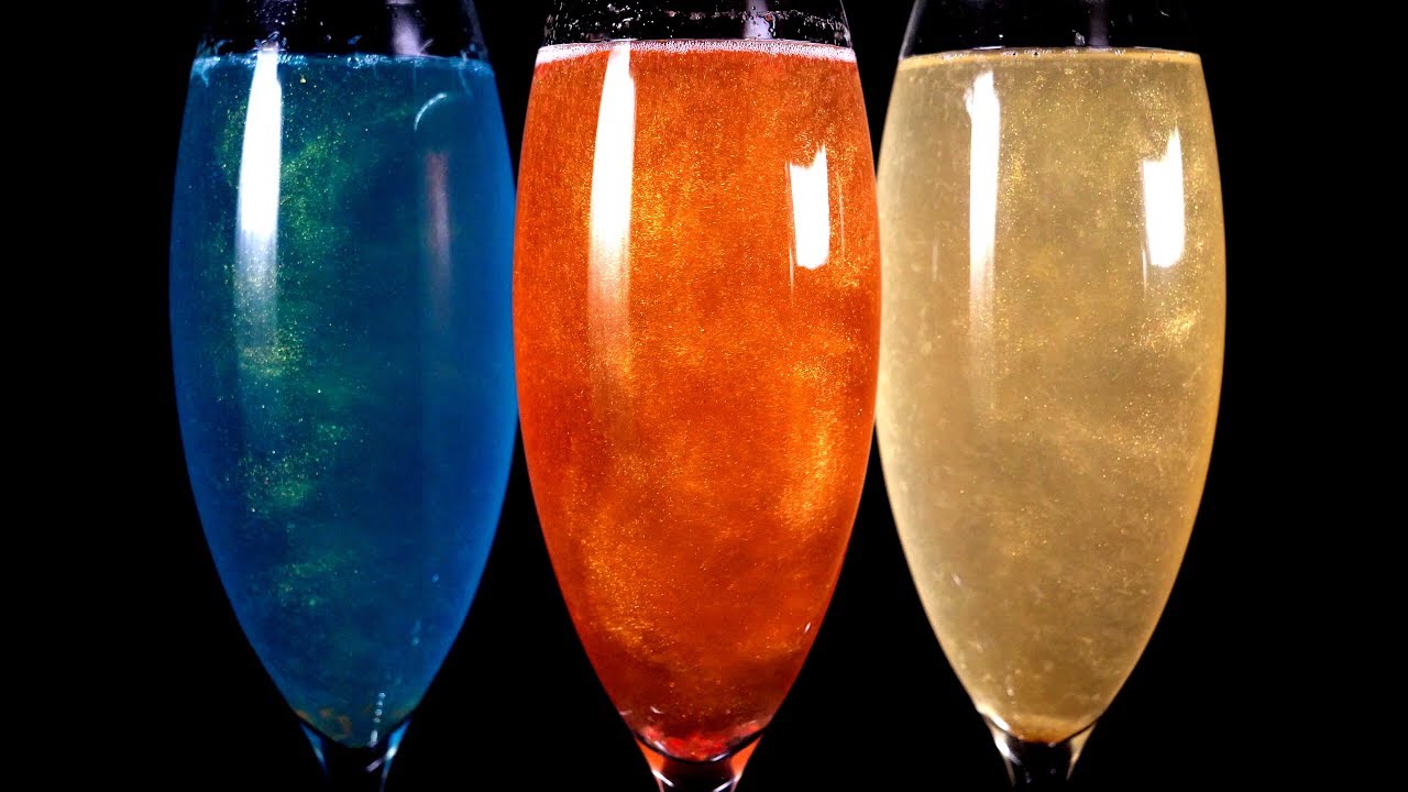 Cocktail with edible Gold - YouTube