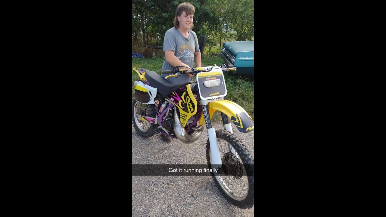 31 Year Old RM250 First Startup After Sitting For A While - YouTube