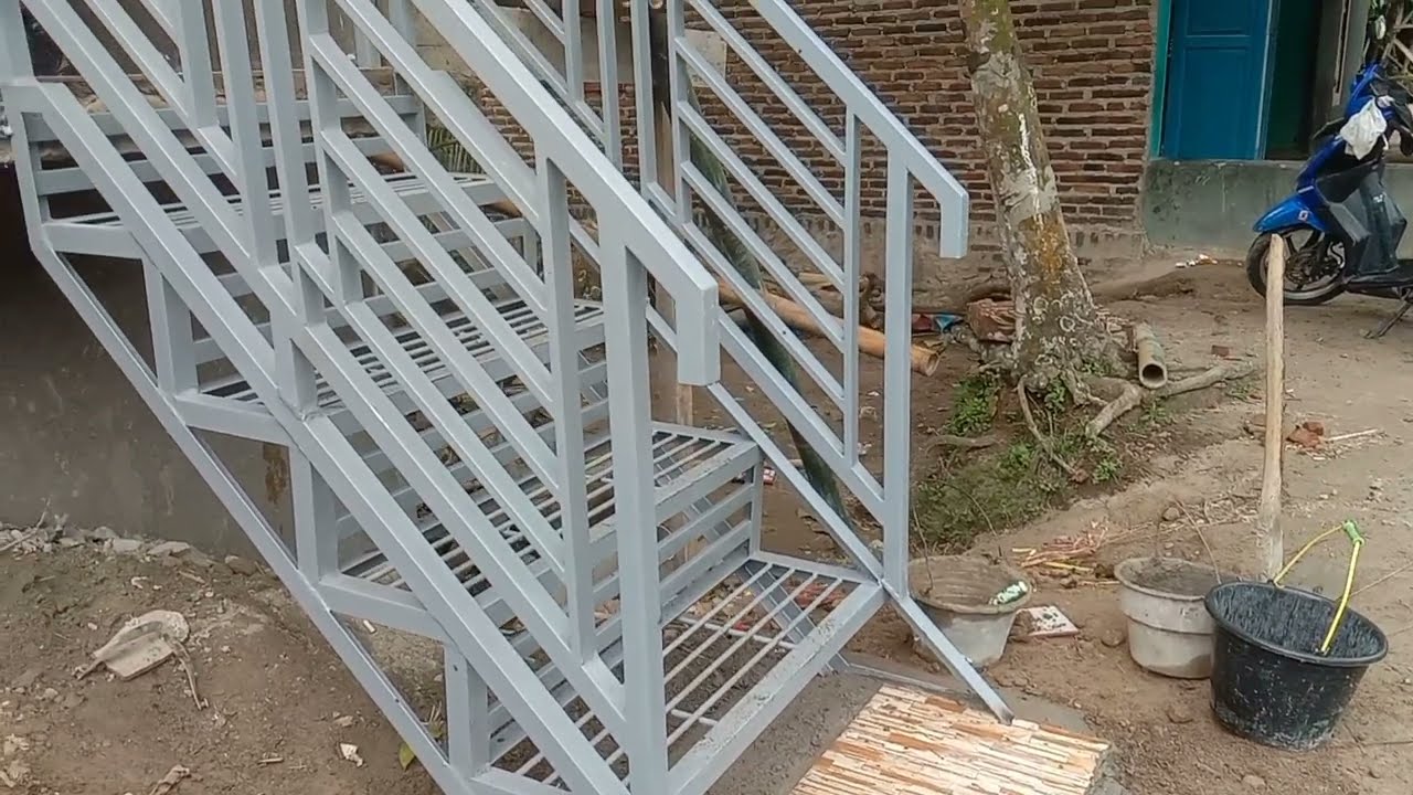 Cara membuat tangga besi | tangga besi minimalis - YouTube