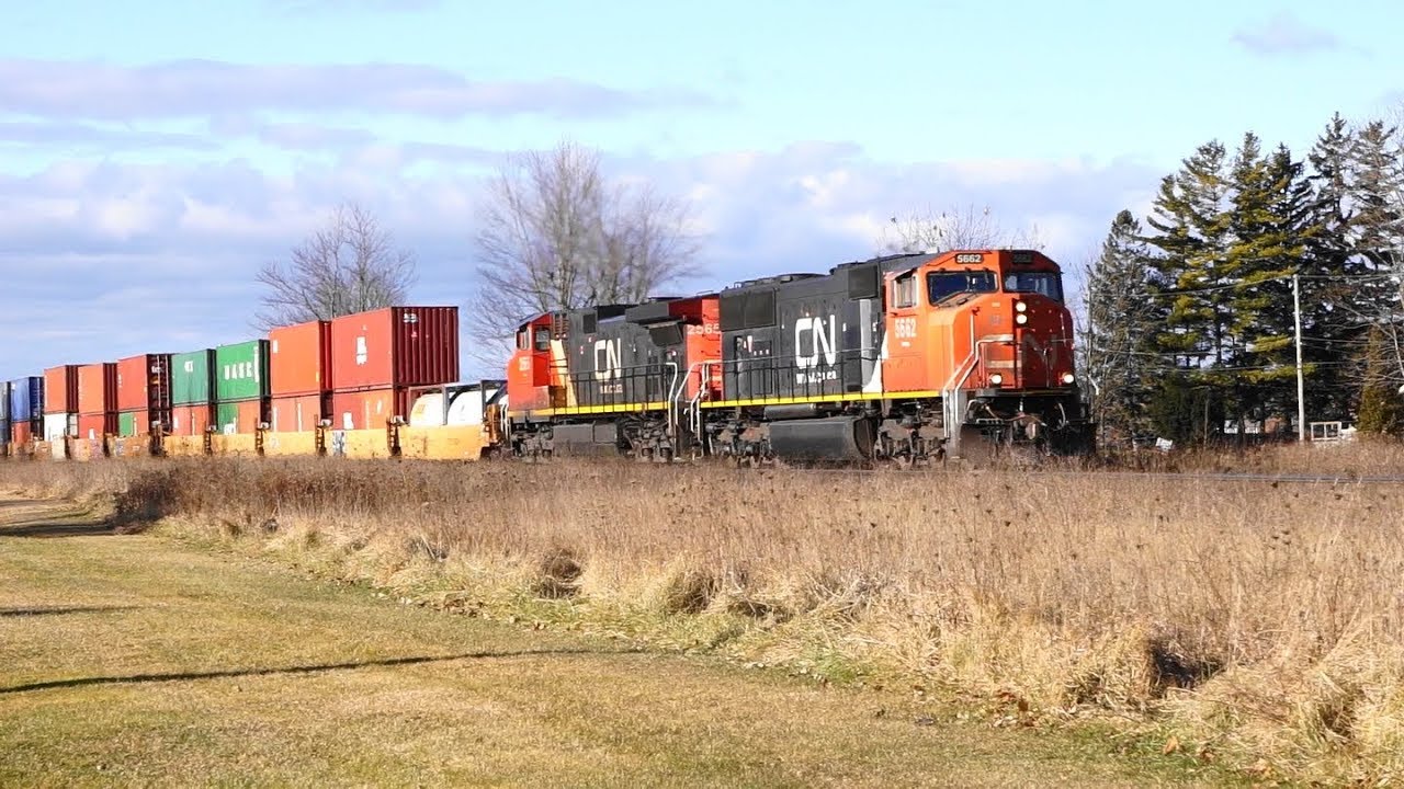 CN Q148 - CN 5662 East at Princeton (January 06 2019) - YouTube