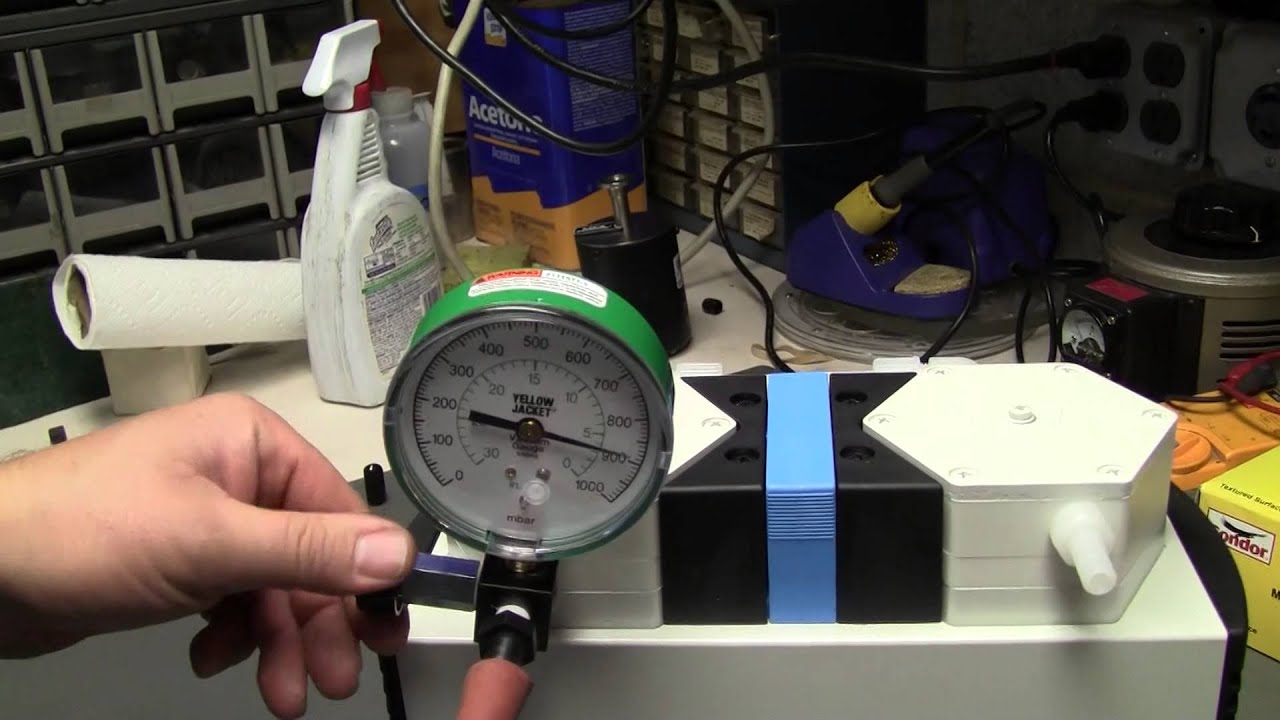 KNF Neuberger UN8203FTP with valve and guage N820 - YouTube