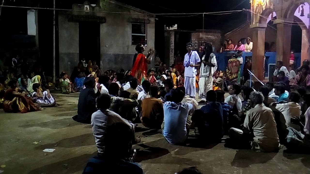 Gangatikuri gajon pala bolan (গঙ্গাটিকুরির গাজনে হোমের দিনে হচ্ছে পালা ...