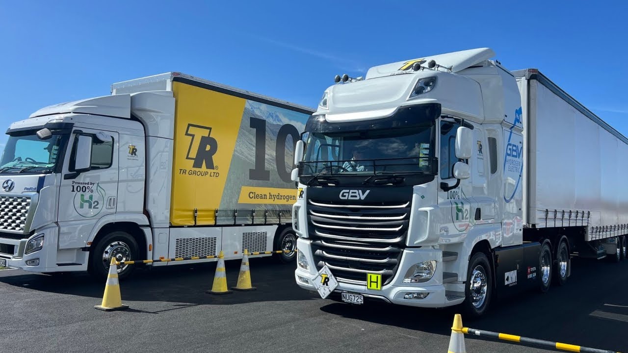 TR Group’s 50-tonne hydrogen heavyweight hits NZ roads - YouTube