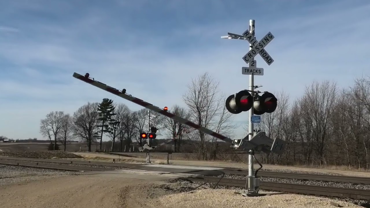 Amtrak 144 East in Buda, IL 12/13/21 - YouTube