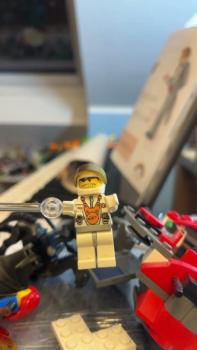 Lego English or Spanish - YouTube