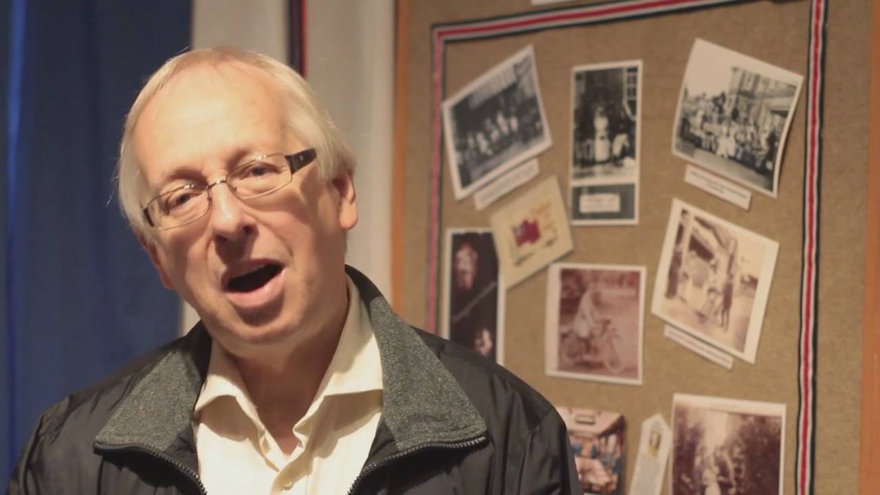 Cottage Museum - Meeters and Greeters - Jackie Goodall and David ...