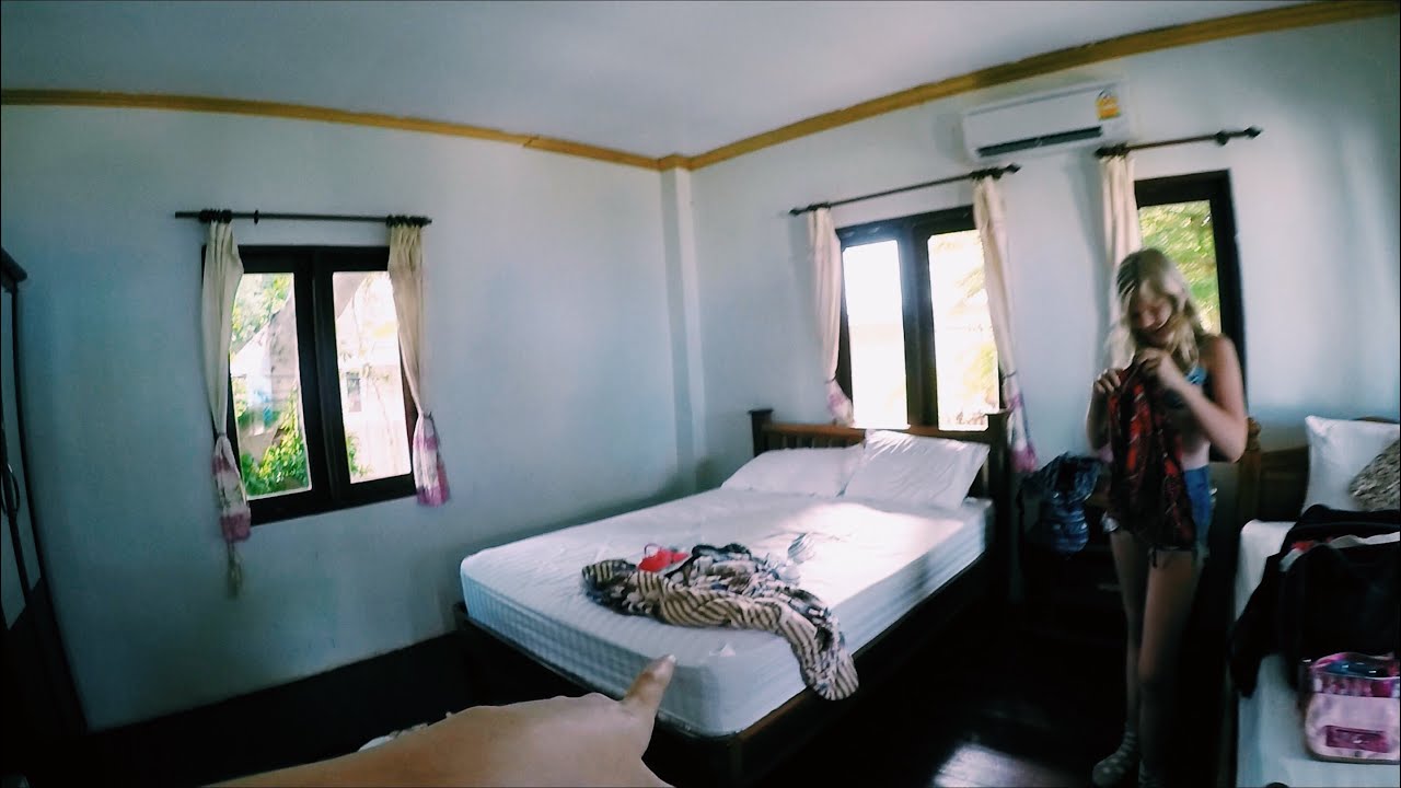 BEAUTIFUL HOTEL ROOM TOUR - YouTube