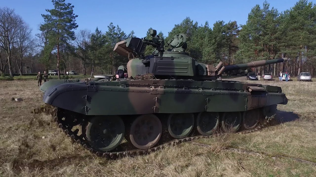 The REAL SOUND of the T-72 (in 4k quality) - YouTube