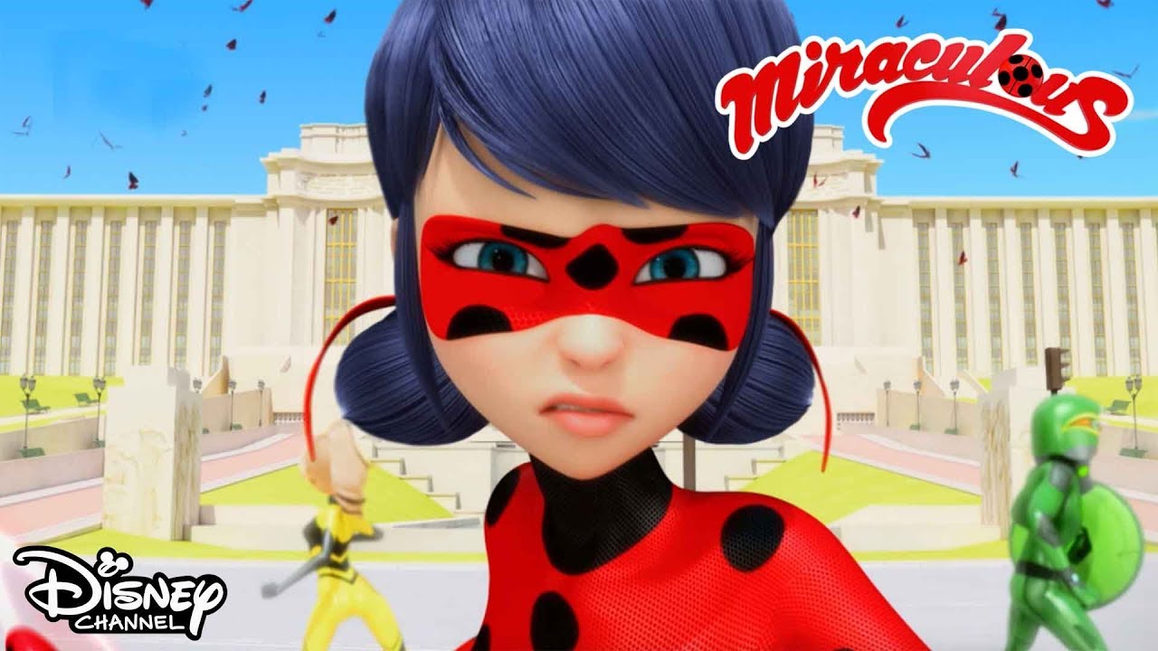SNEAK PEEK! Ladybug vs Hawk Moth 🕷| Miraculous Ladybug | Disney Channel ...