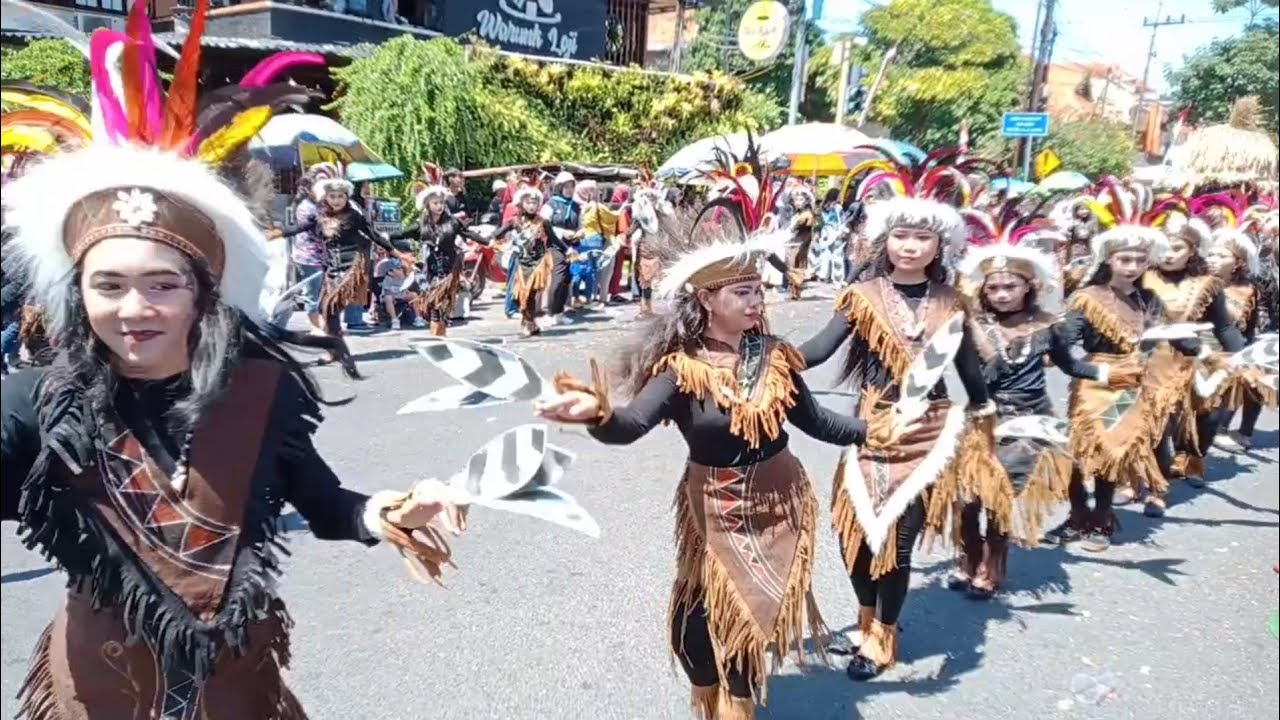 Karnaval kebangsaan 2024 keren Part 1 ⁉️Pakaian adat Papua masih jadi ...