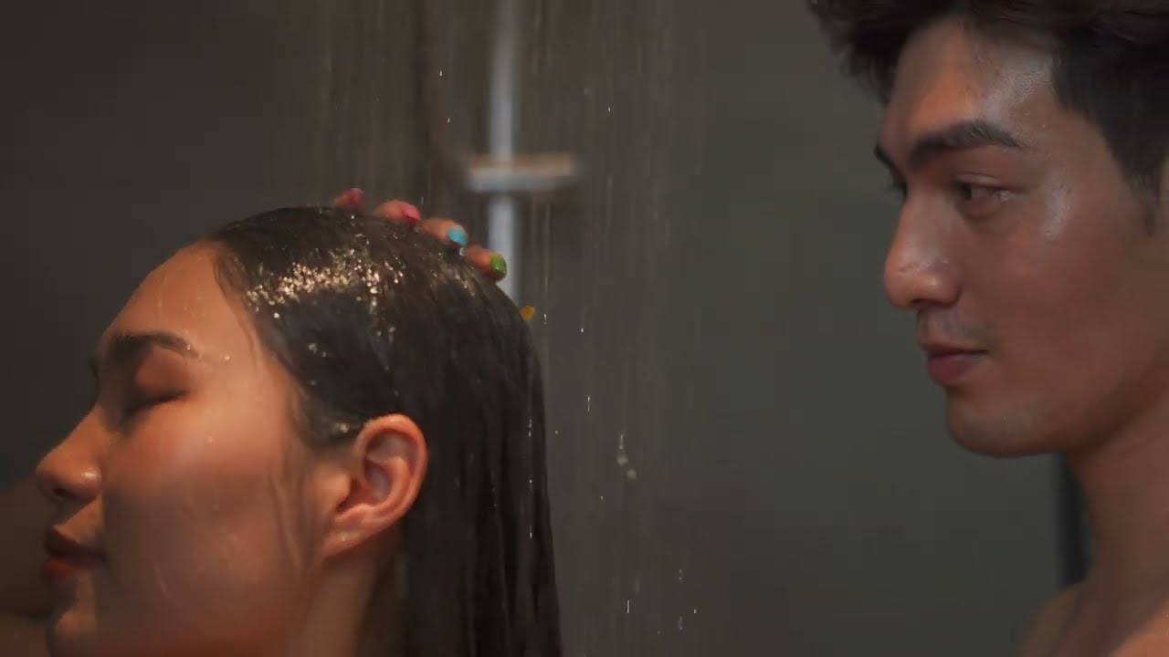 HIWIN COMMERCIAL VIDEO - GLASS BATHROOM - YouTube