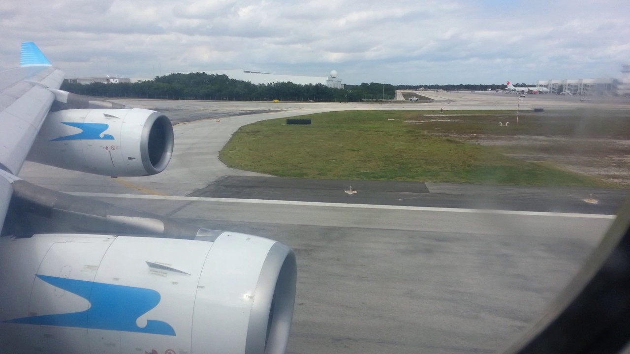 MERK^ AR1371 Despegue Cancún MMUN/CUN - RWY 12R - YouTube
