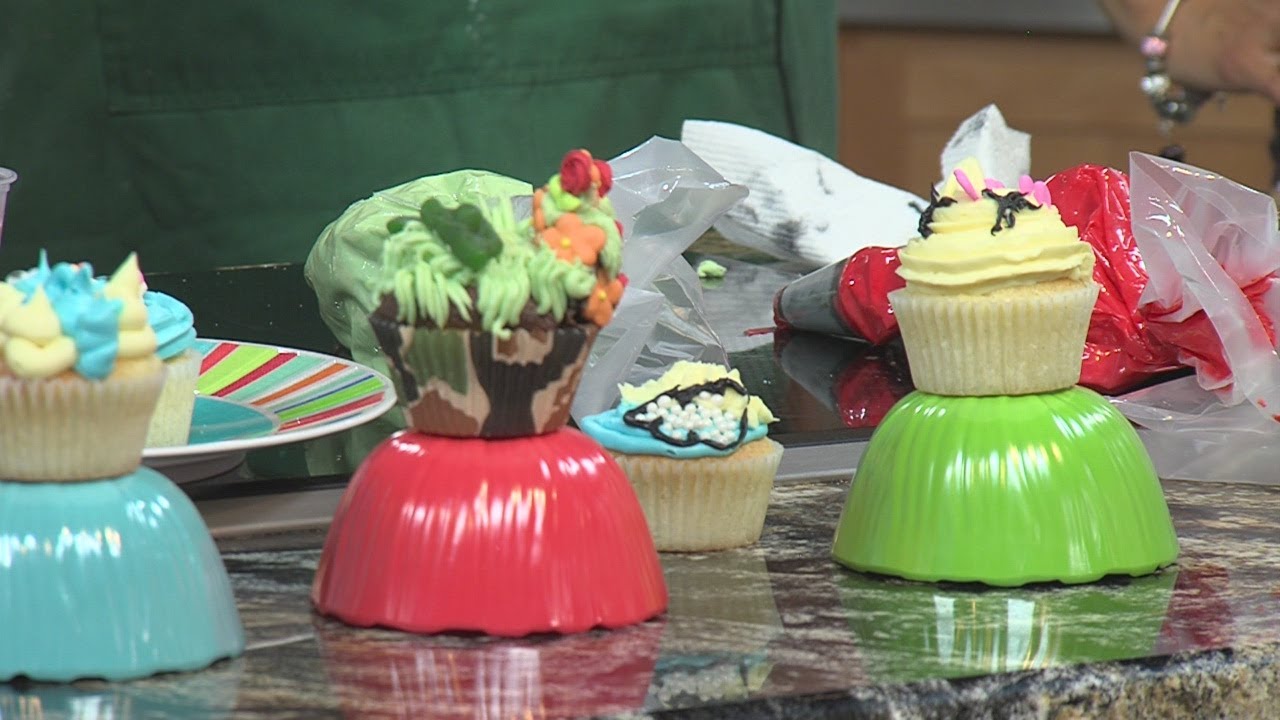 Cupcake Battle - YouTube