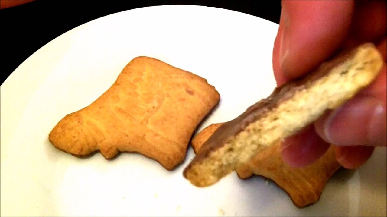 Taste Test Milka Moo biscuits and Brandt mini rusk strawberry - YouTube