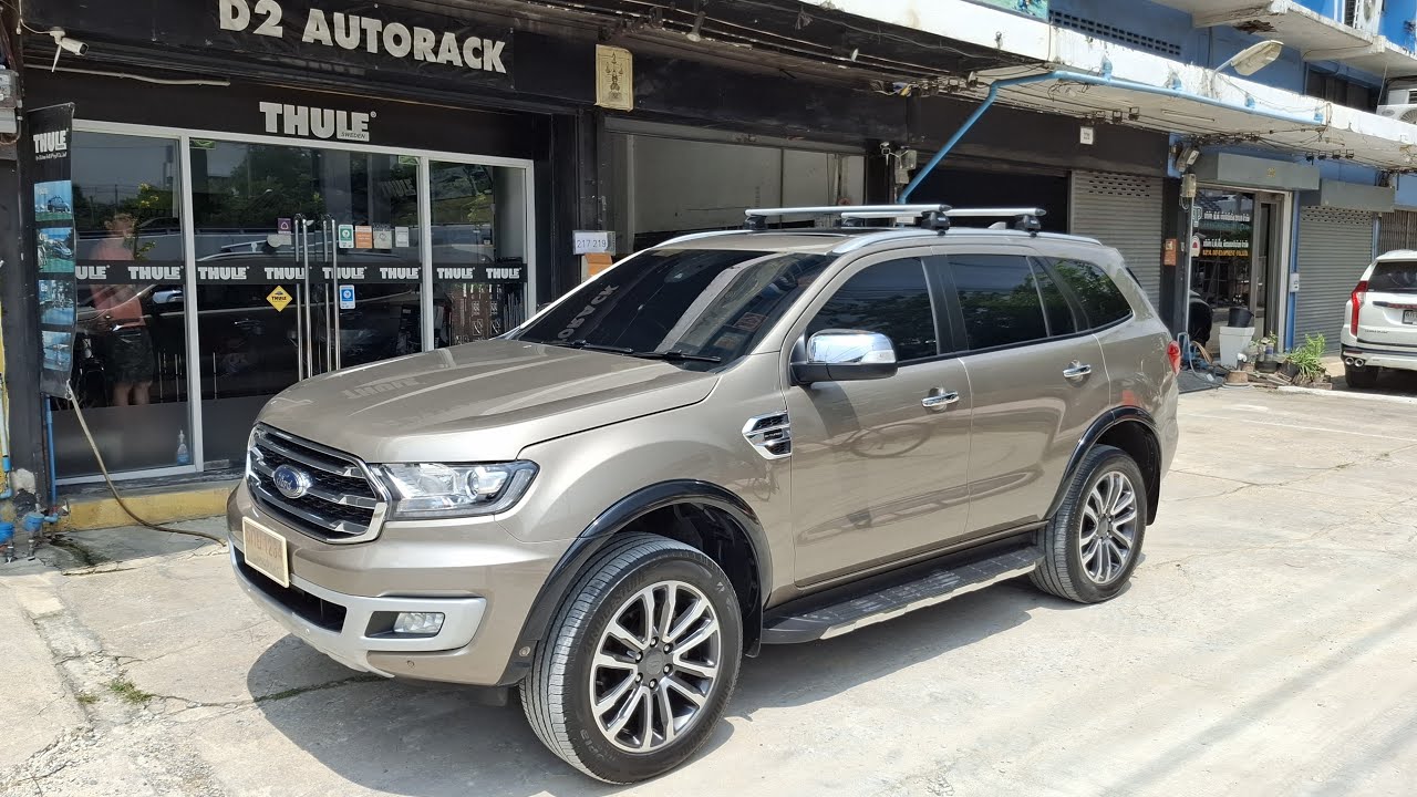 Ford Everest ติดตั้ง แร็คติดหลังคารถ THULE มีชุดขาจับ THULE 7106 EVO ...