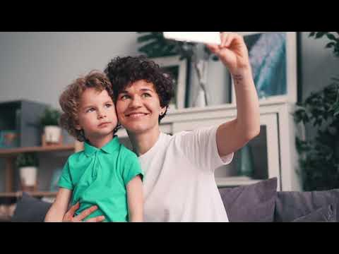 Loop Frame - Easiest to Use Digital Frame of 2023 - YouTube