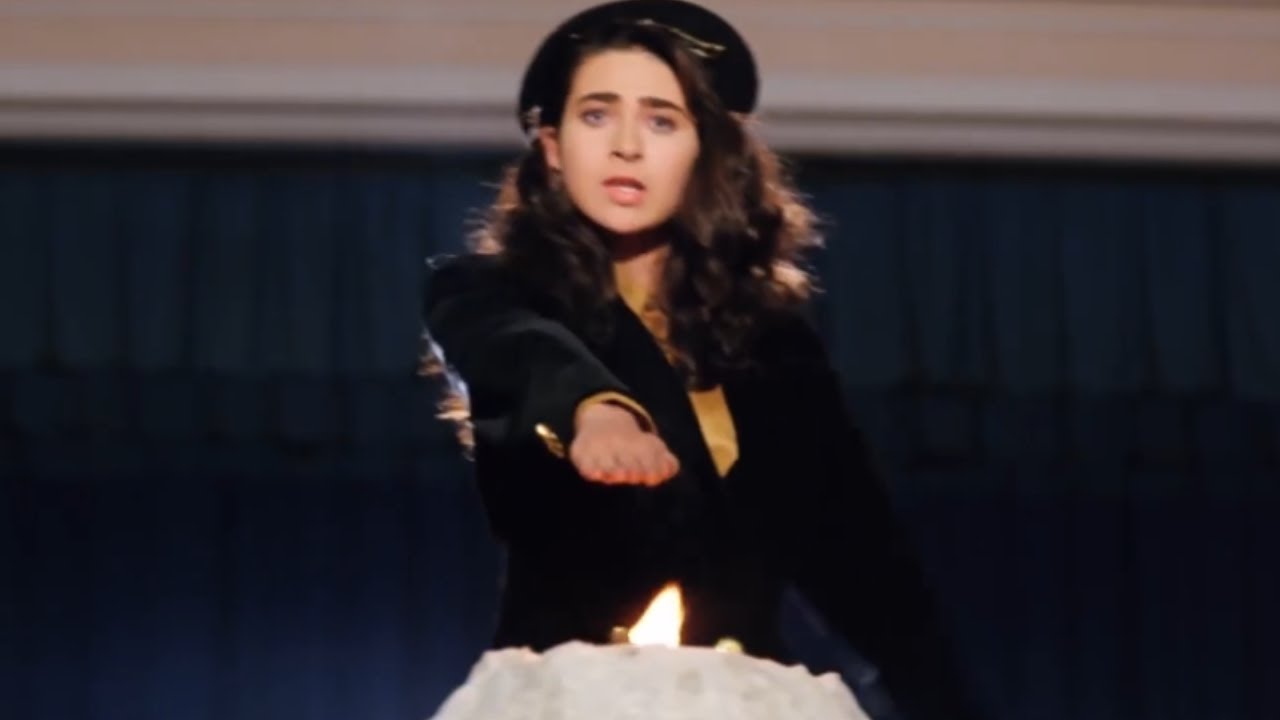 Karisma Kapoor - कसम खाते है की किसी से प्यार नहीं करेंगे | Dulaara ...