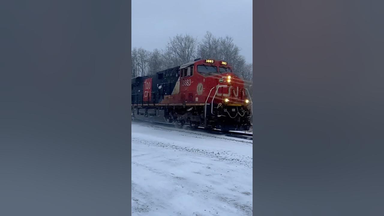 CN 3883 Northbound Manifest passing Advance Approach signal at Lemington, WI - YouTube