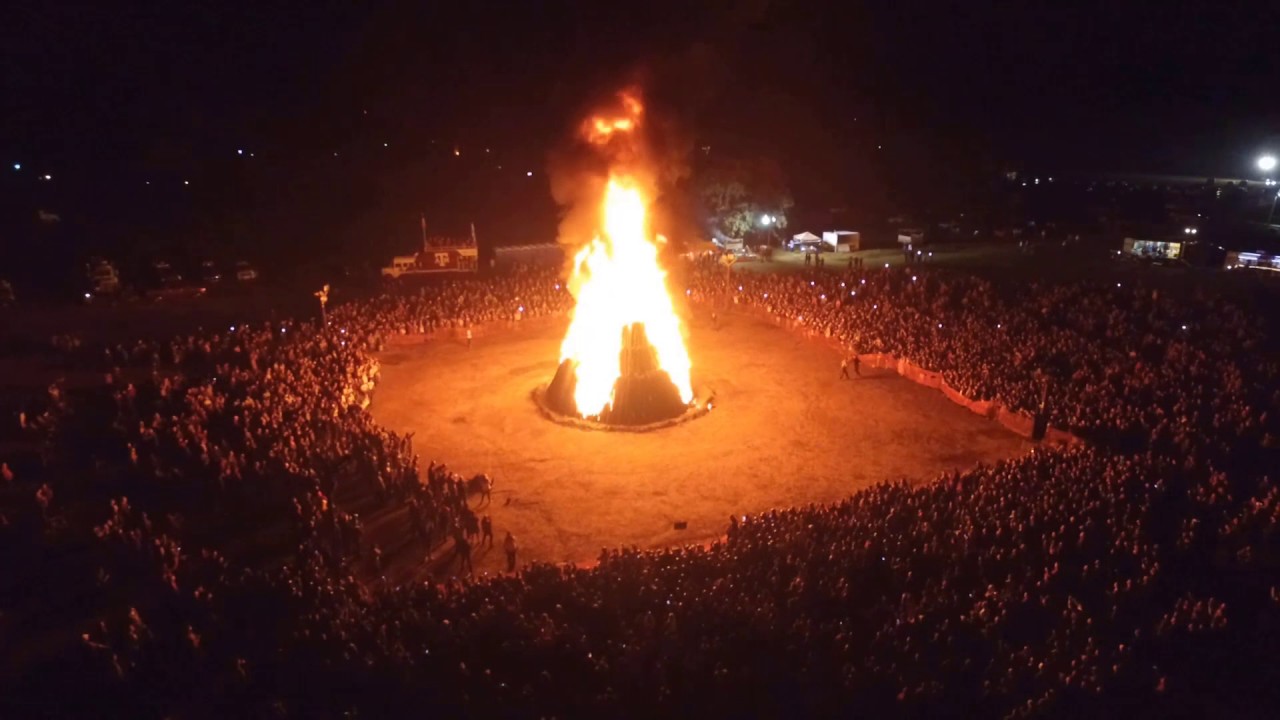 Aggie Student Bonfire - 2016 - YouTube