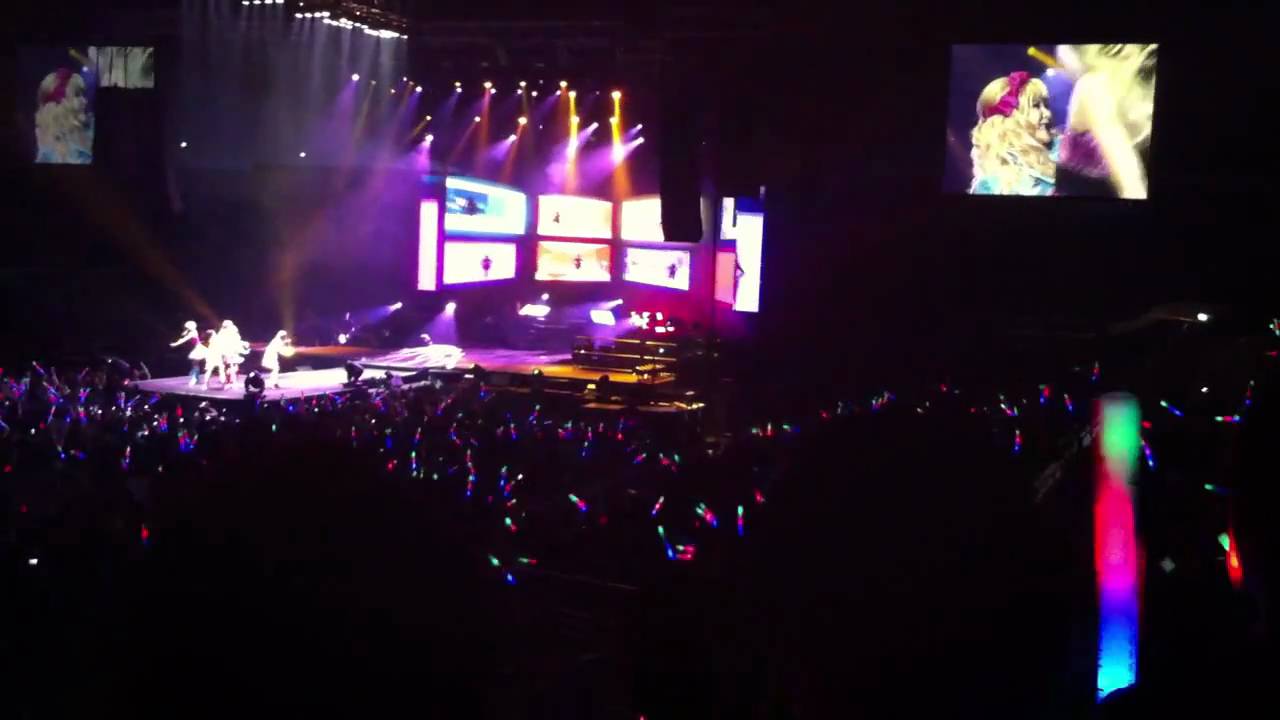 Coco Lee Singapore Concert 2010 - YouTube