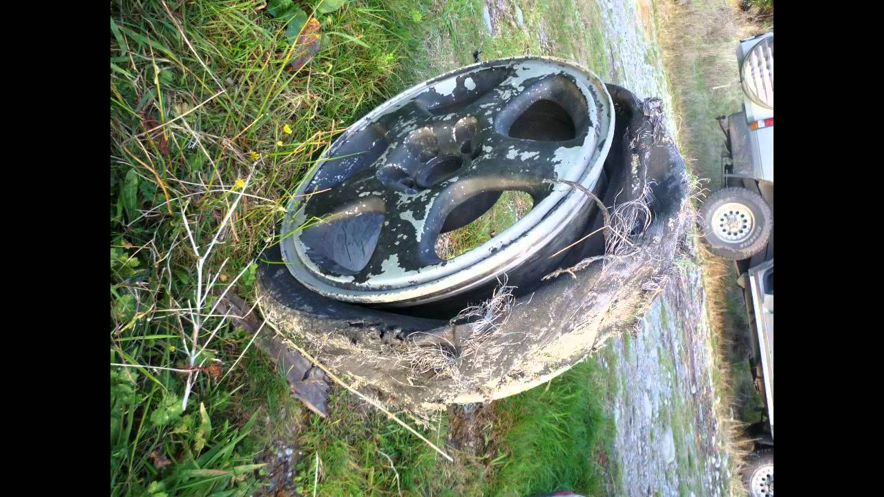 Skids in WESTPORT NZ - YouTube