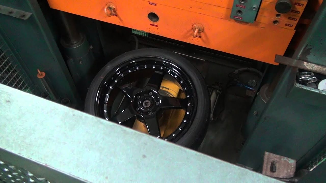 MC RACING WHEEL 1000kg LOAD TEST - YouTube