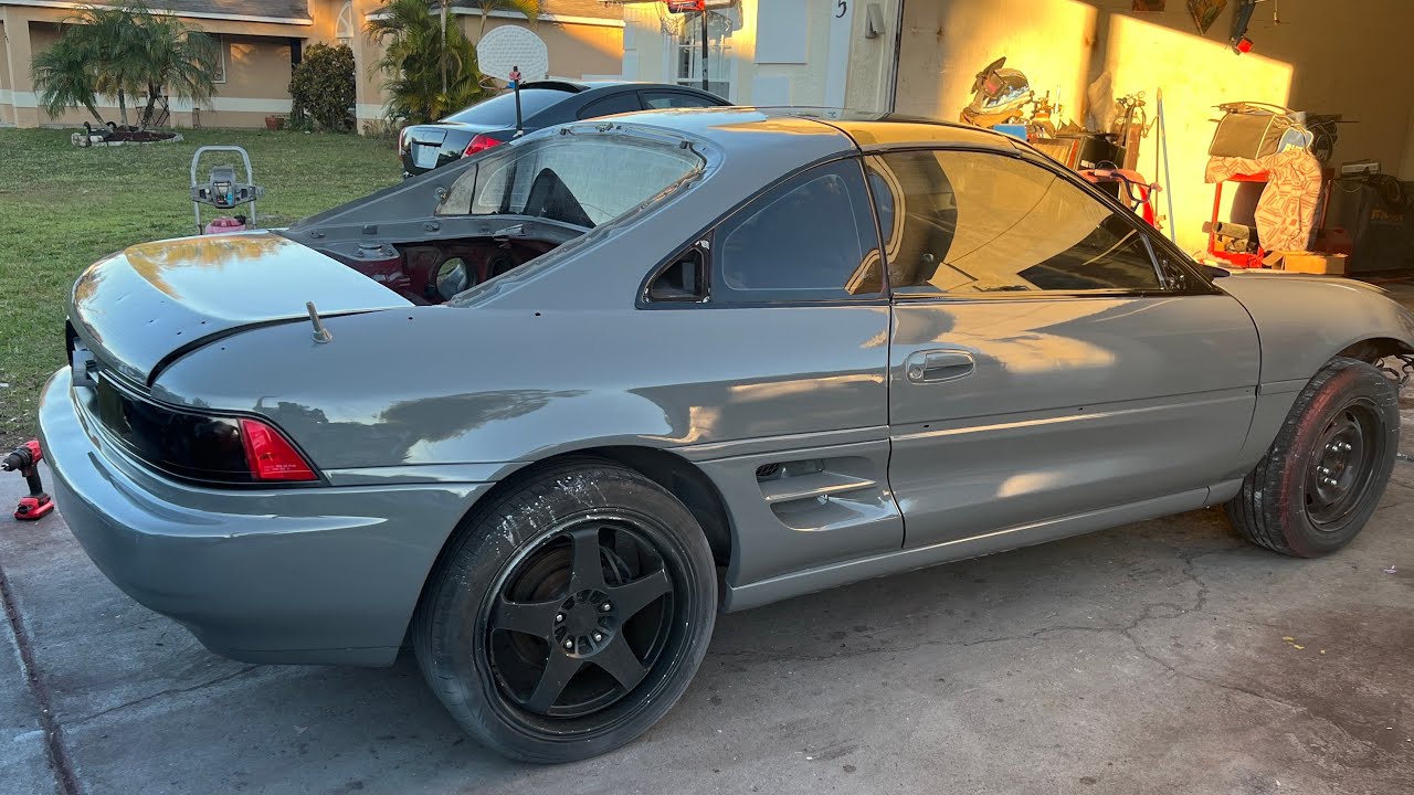 Toyota mr2 new paint job (looks amazing) - YouTube