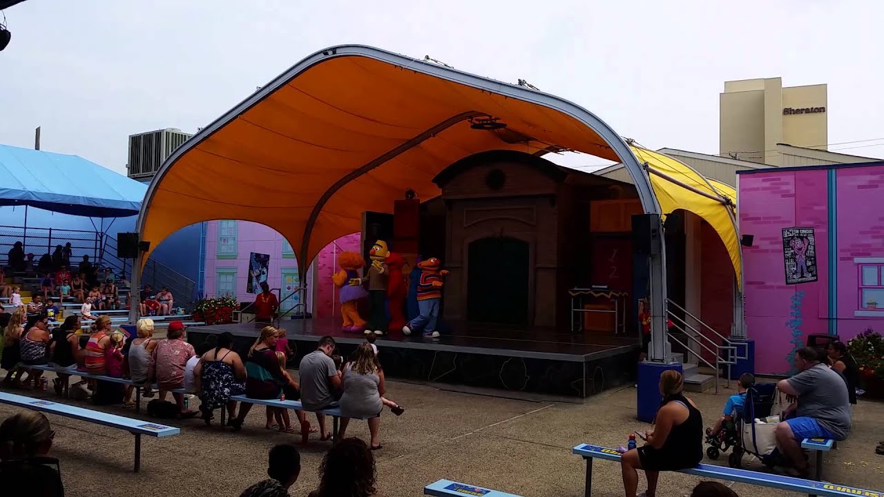 Sesame place elmo rock show 2 - YouTube
